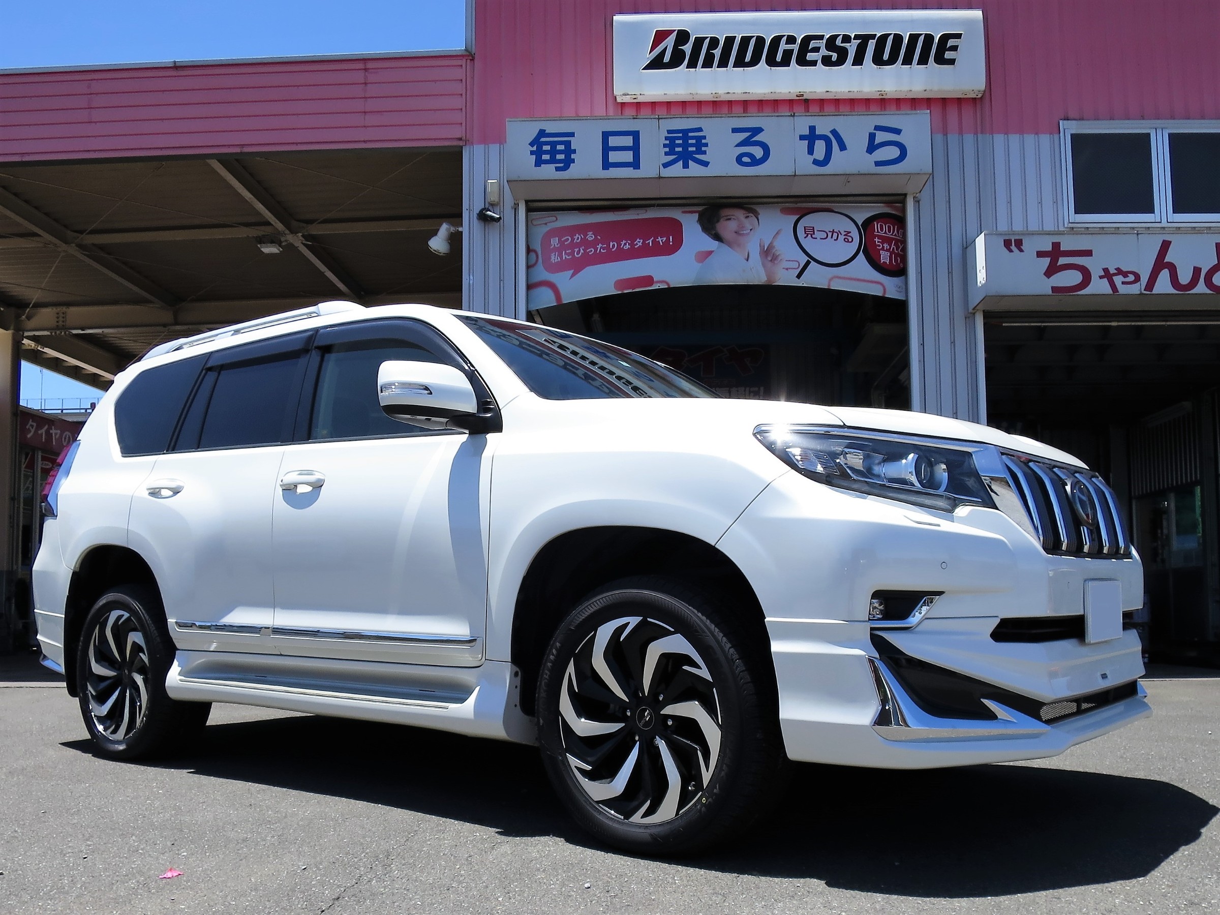 トヨタ ランドクルーザープラドにYOKOHAMA GEOLANDAR X-CV G057 | トヨタ ランドクルーザー タイヤ タイヤ ...