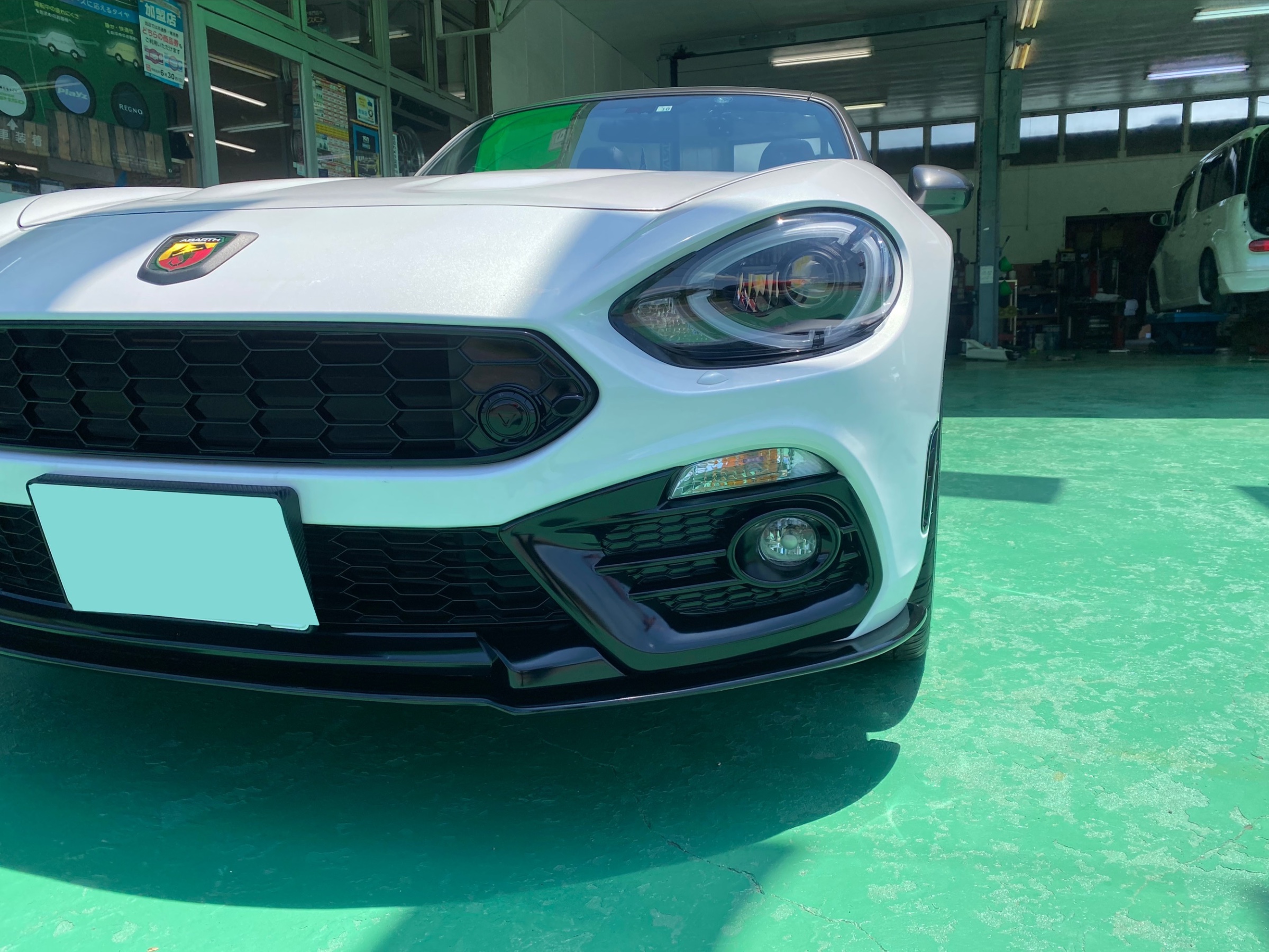 BBS・RF装着！！(アバルト124スパイダー) | アバルト 124スパイダー ホイール タイヤ・ホイール関連 > ホイール交換 ...