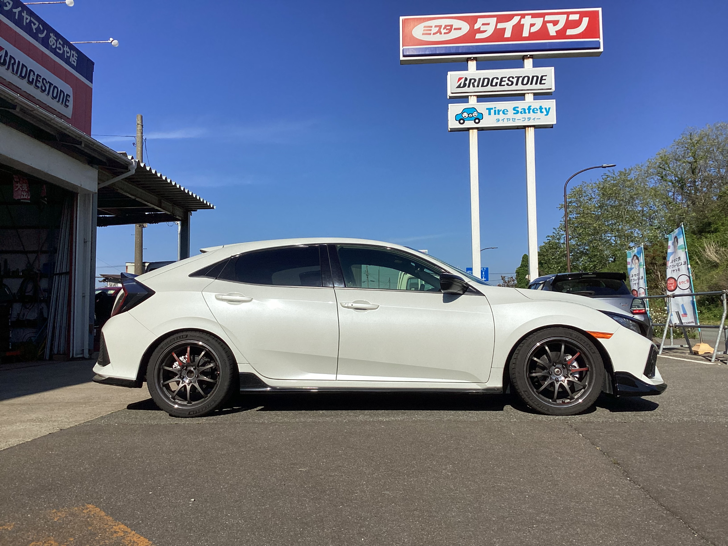 シビックFK7にTEIN取付 | ホンダ シビック | スタッフ日記 | ミスタータイヤマン あらや店 | 秋田県のタイヤ、カー用品ショップ ...