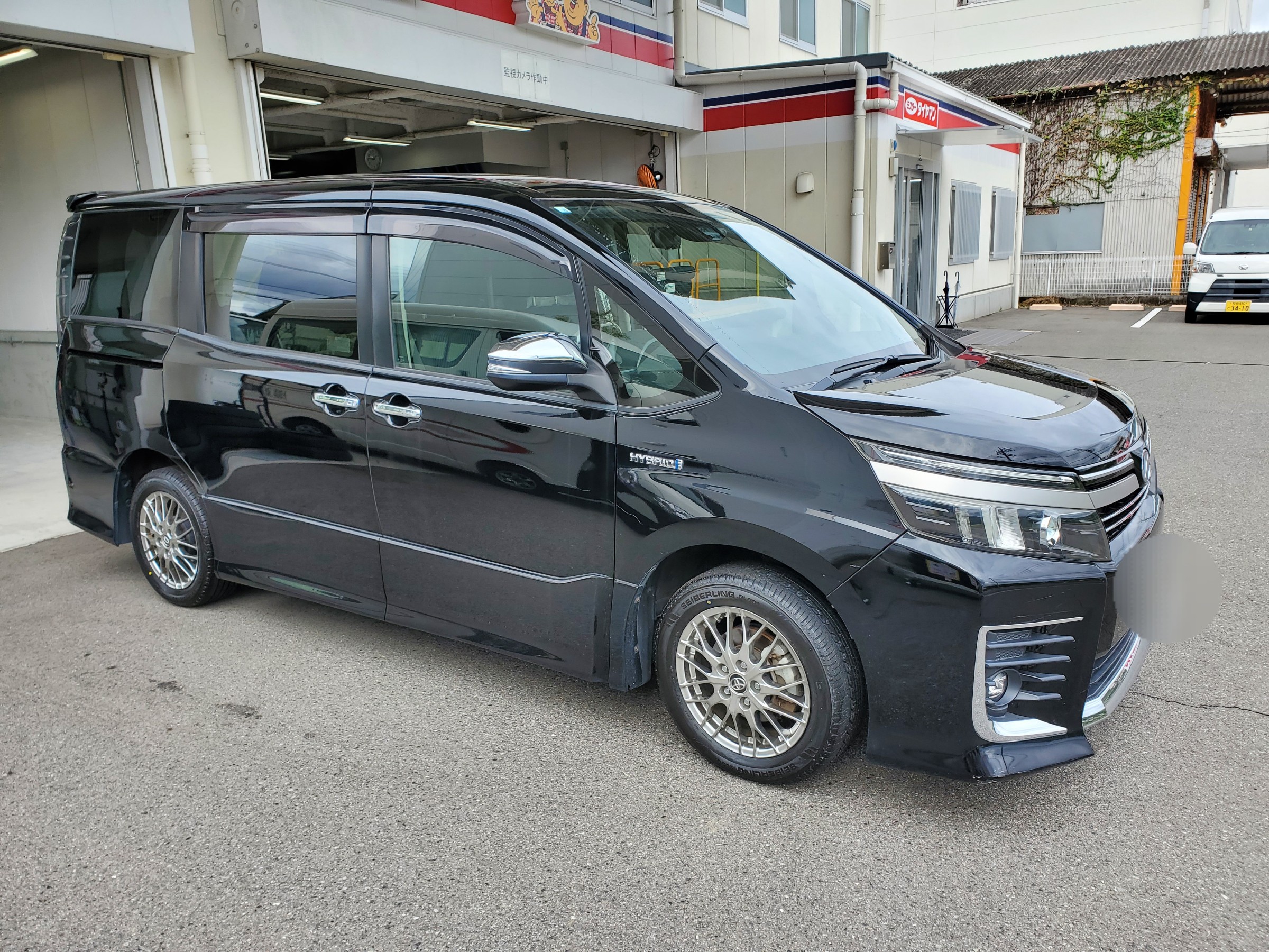 ☆彡 トヨタノアセイバーリングSL201、日産キューブセイバーリングSL101ご家族でタイヤ交換☆彡 | 技術・サービス | ミスタータイヤマン 富田林 | タイヤ、カー用品ショップ ...