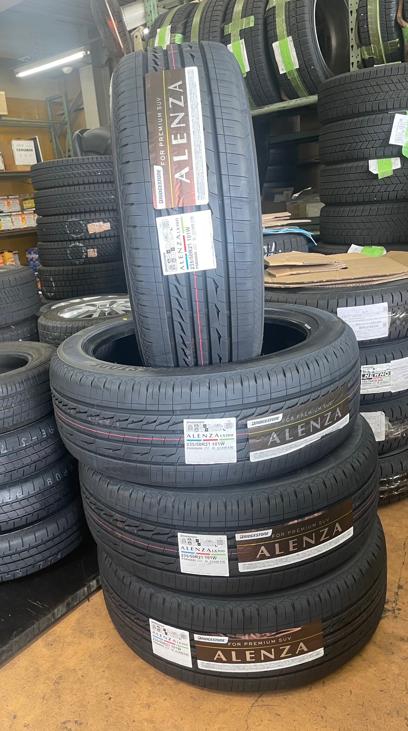 ☆LEXUS RX450+☆ タイヤ交換 ALENZA LX100 | レクサス RX タイヤ | 作業日記 | ミスタータイヤマン おだわら ...