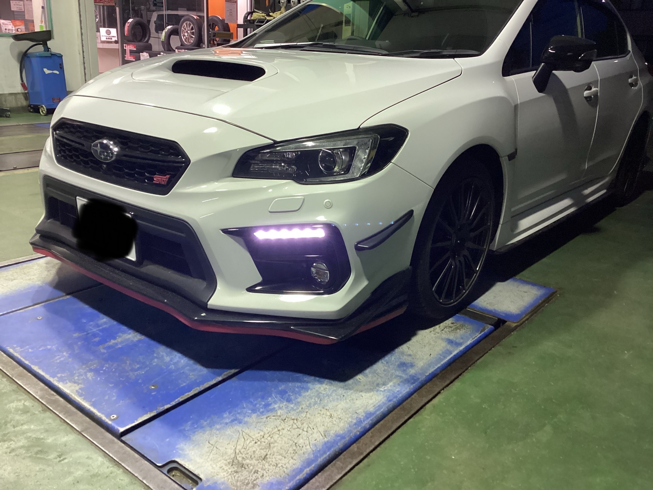 WRX S4 STI Sport♯マフラー交換！ | スバル WRX S4 | スタッフ日記 | ミスタータイヤマン 本宮店 | タイヤ、カー ...