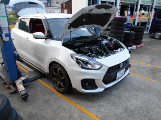 スイフトスポーツZC33S LSD取り付け 後編 | スズキ スイフト スポーツ その他 カー用品取付 > 足回り関係取付 | スタッフ日記 | ミスタータイヤマン M-Tech ...