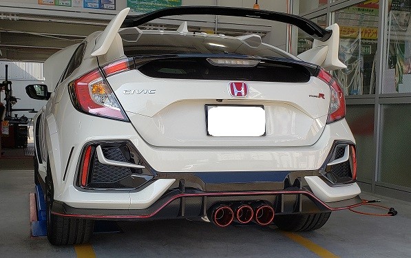 ☆シビック TYPE R、BLITZマフラー取り付け☆ | ホンダ シビック その他 カー用品取付 > マフラー類取付 | スタッフ日誌 ...